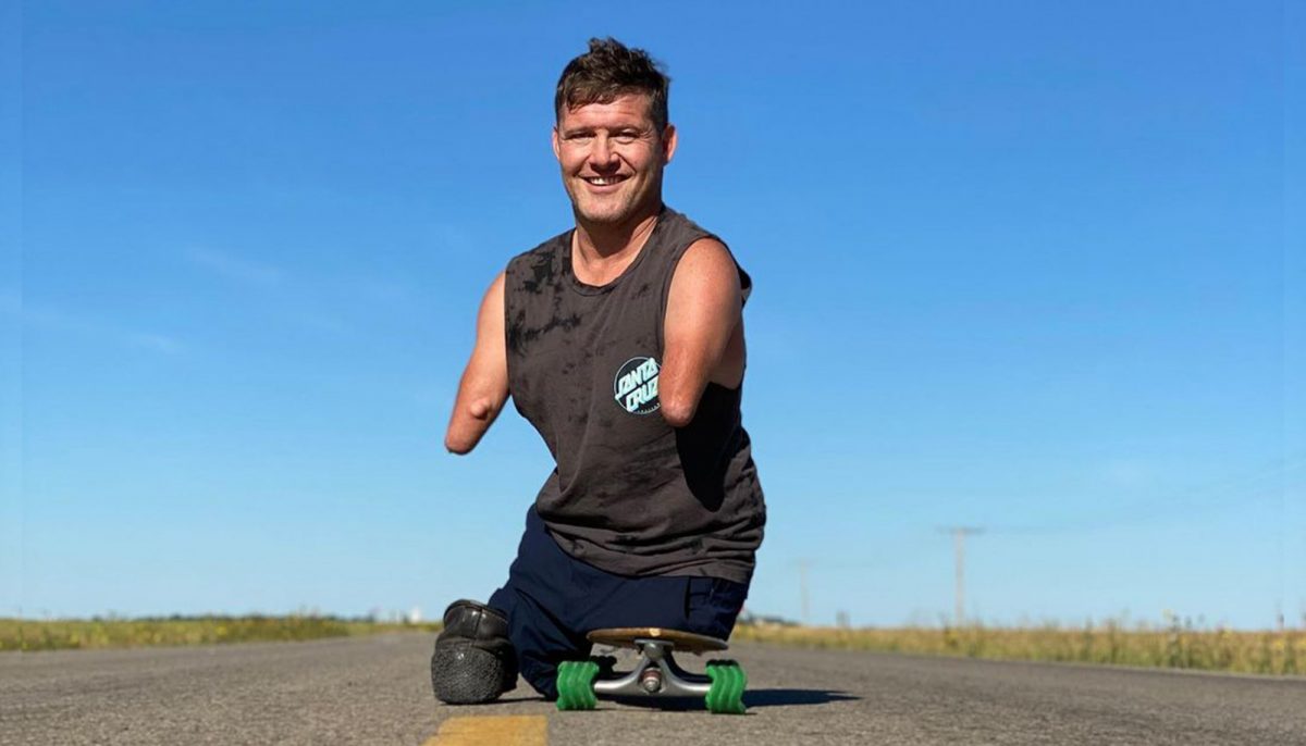 Un homme sans bras ni jambes participe à 10 marathons et partage sa ...