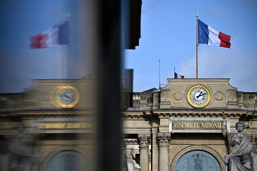 Violences au couteau : le couteau zombie bientôt interdit en France