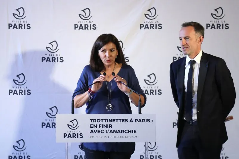 Municipales à Paris : Anne Hidalgo finit par apporter son soutien au ...